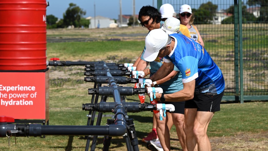 CT road marathon becomes SA's first full-route water refill-only ...