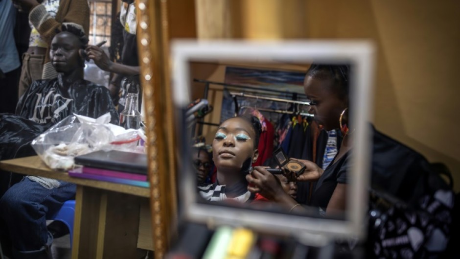 Designer Avido puts Kenyan slum on the fashion map - eNCA