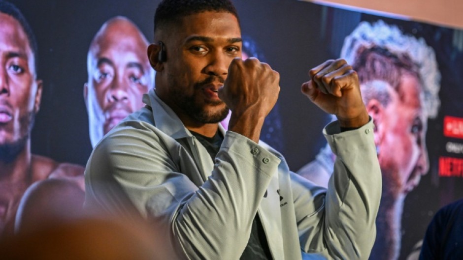 Ex-heavyweight champion Joshua injured in Nigeria highway crash - eNCA