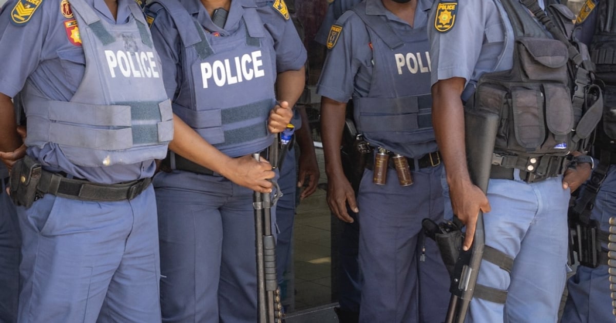 Police take clampdown to Mamelodi | eNCA