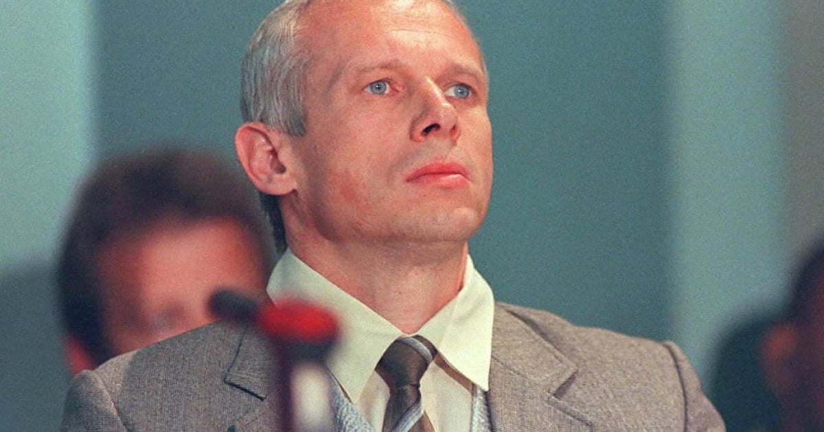 WATCH: Outrage over Hani killer’s release | eNCA