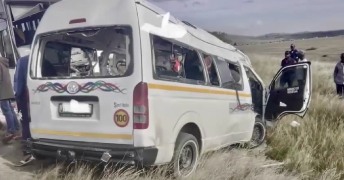 Eastern Cape crash claims 11 lives | eNCA