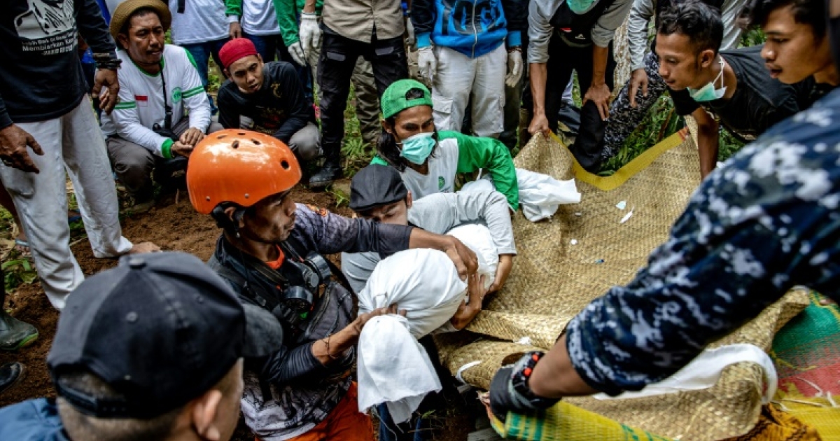 Indonesian girl, 7, found dead after day-long quake rescue effort | eNCA