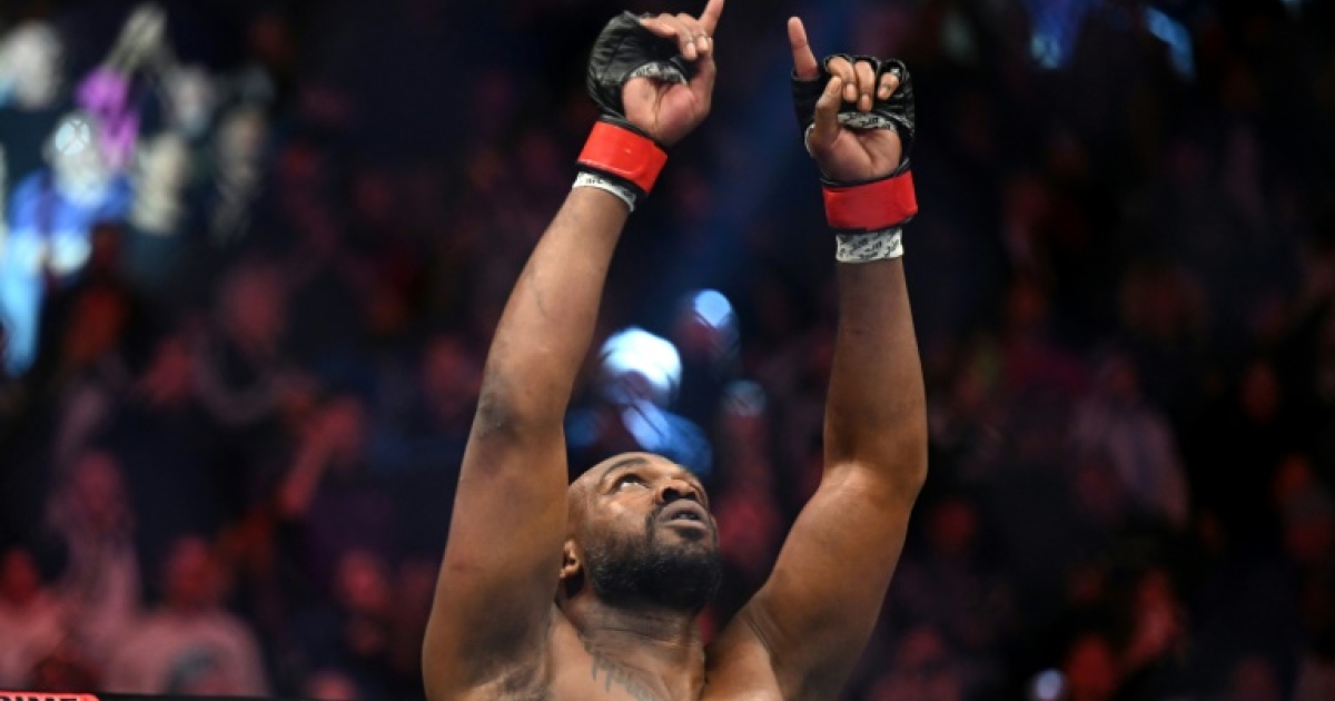 Jones crushes Gane to win UFC heavyweight crown | eNCA