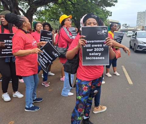Wage talks: Public sector unions acting irresponsibly, says analyst - eNCA