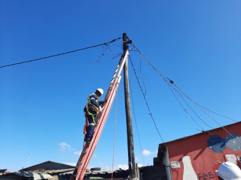 Eskom blames staff for illegal connections - eNCA