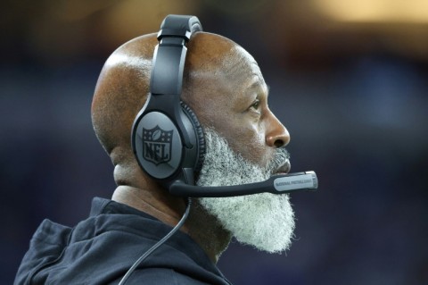 NFL's Texans sack coach Lovie Smith - eNCA