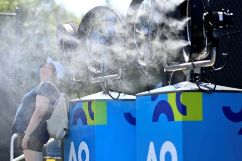 Heat and rain cause havoc at Australian Open - eNCA