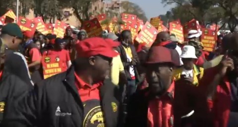 WATCH | Mayor Brink issues ultimatum to SAMWU workers - eNCA