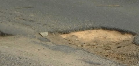 WATCH | Gauteng's pothole nightmare - eNCA