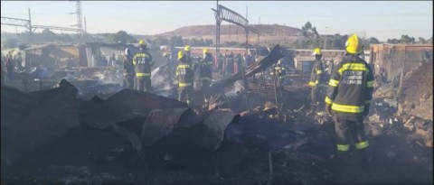 2 people killed in Selby shack fire - eNCA
