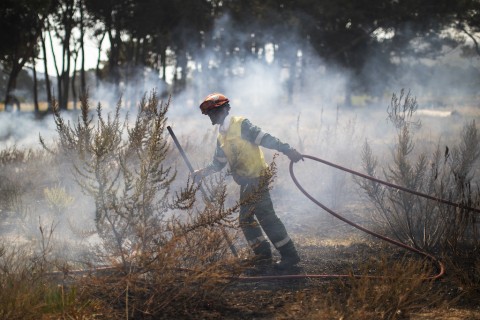 Cape fires | All hands on deck - eNCA