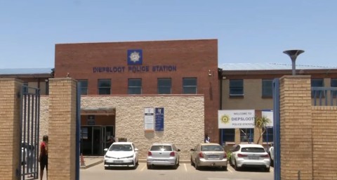 WATCH | Calm in Diepsloot as police visibility increases - eNCA