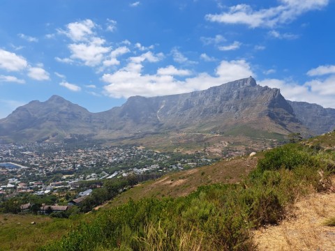 US student found dead after going missing hiking up Table Mountain - eNCA