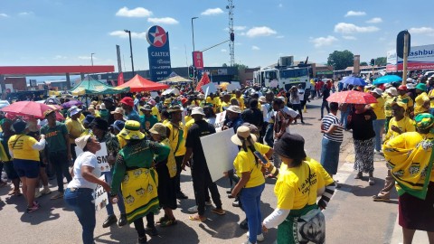 Racial tensions rise as father and son return to Groblersdal court - eNCA