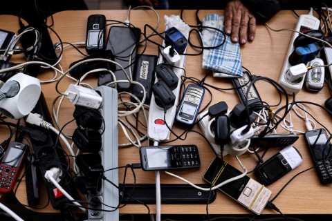 Cape Town bylaws | City to donate thousands of confiscated cellphones ...