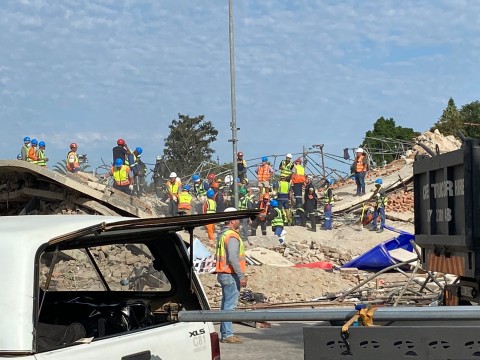 George building collapse | Dozens of construction workers still trapped ...