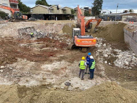 Public Works Minister reveals key findings in George building collapse ...