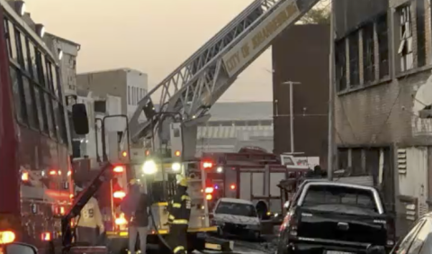 UPDATE | Building Fire | At least 4 people dead in Joburg fire - eNCA