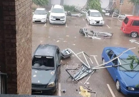 'Not a tornado' says expert, after storm hits Randfontein - eNCA
