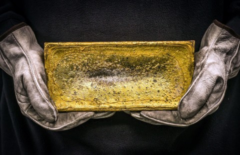 Gold falls again as rally comes to halt - eNCA