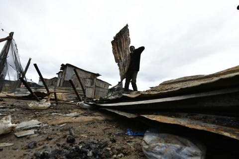 Family pleads for help after six die in shack fire - eNCA