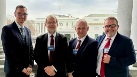 eNuus praat regstreeks met Christo van der Rheede oor Solidariteit se ...