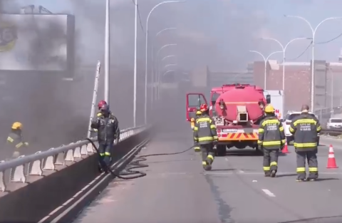UPDATE | Joburg CBD blaze extinguished: City of Joburg EMS - eNCA