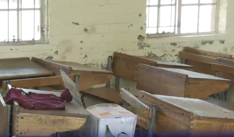 Crumbling infrastructure causes parents to shut down Alra Park Primary ...