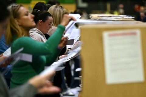 Centre-right parties set to hold power in Ireland - eNCA