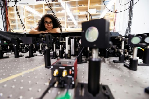 Scientists Observe Negative Time In Quantum Experiments Enca