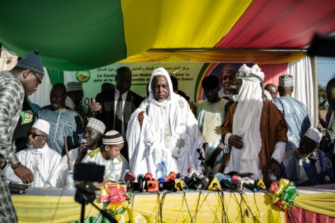Can an exiled Malian imam unite people against the junta? - eNCA