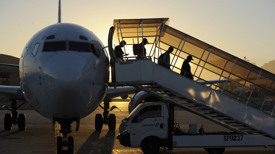 Cape Town flights resume after jet fuel supply issues | eNCA