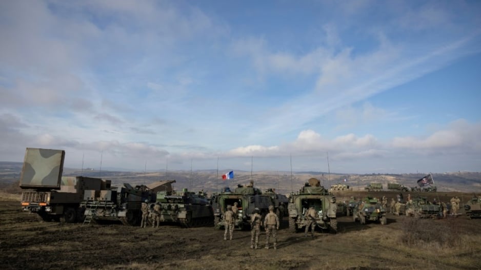 French tanks join NATO defensive line in Romania | eNCA